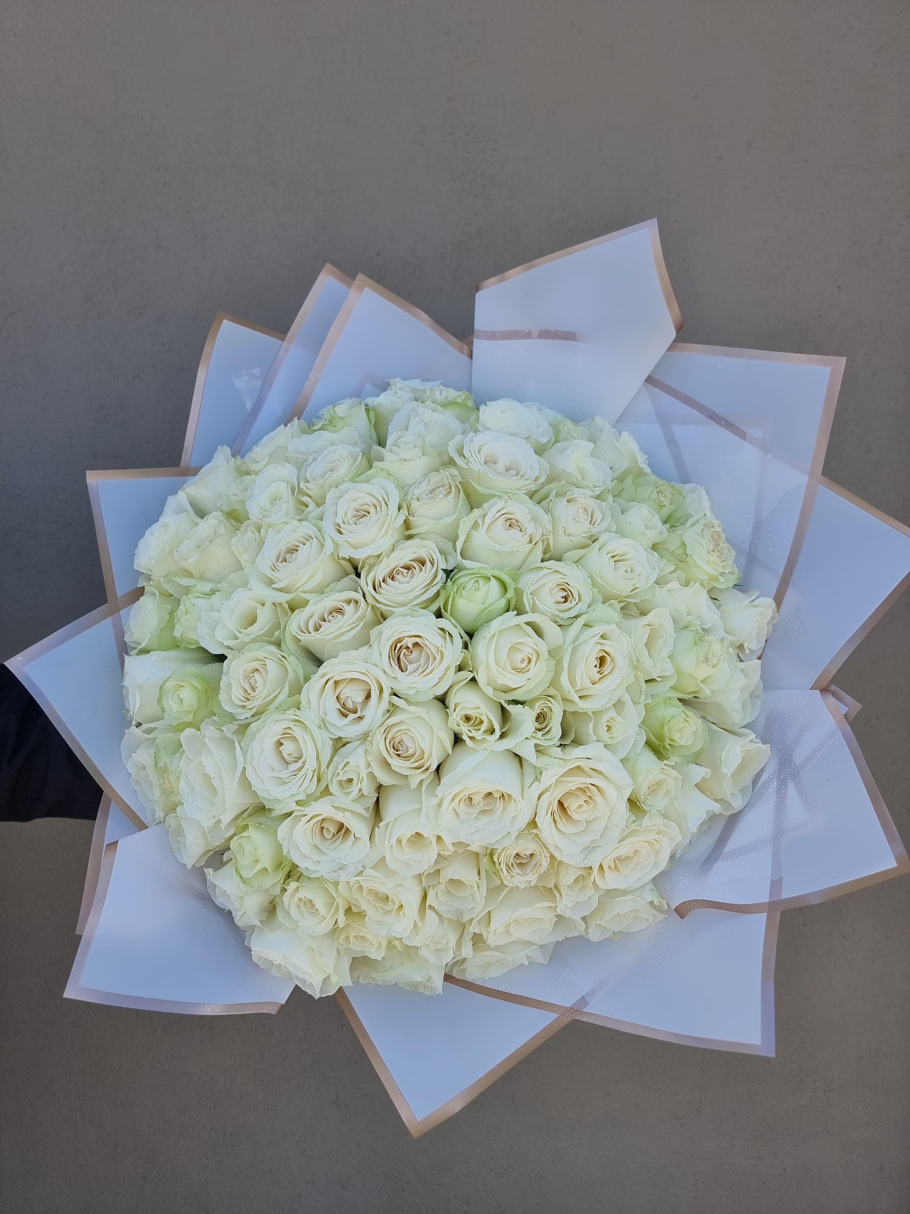 Dream Bouquet | 100 White Roses – Floral Expressions by Madelein